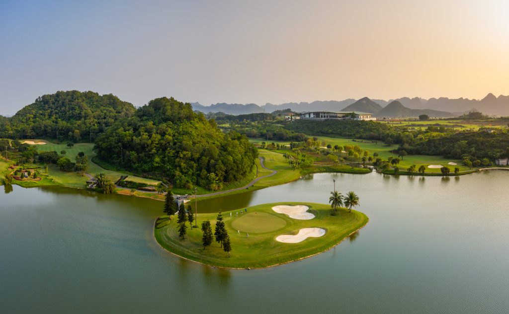 Sân golf Hoàng Gia – Royal Golf Course
